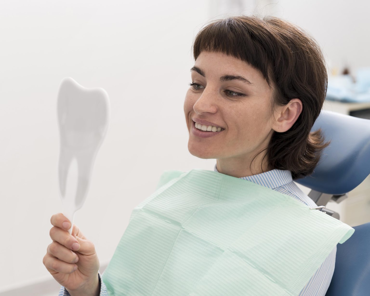 Your Guide to Post-Procedure Healing and Swift Dental Veneer Recovery ...